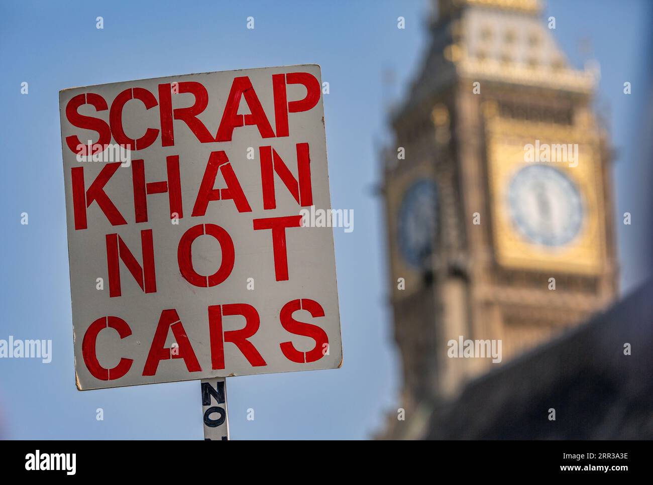 Ulez damage hi-res stock photography and images - Alamy