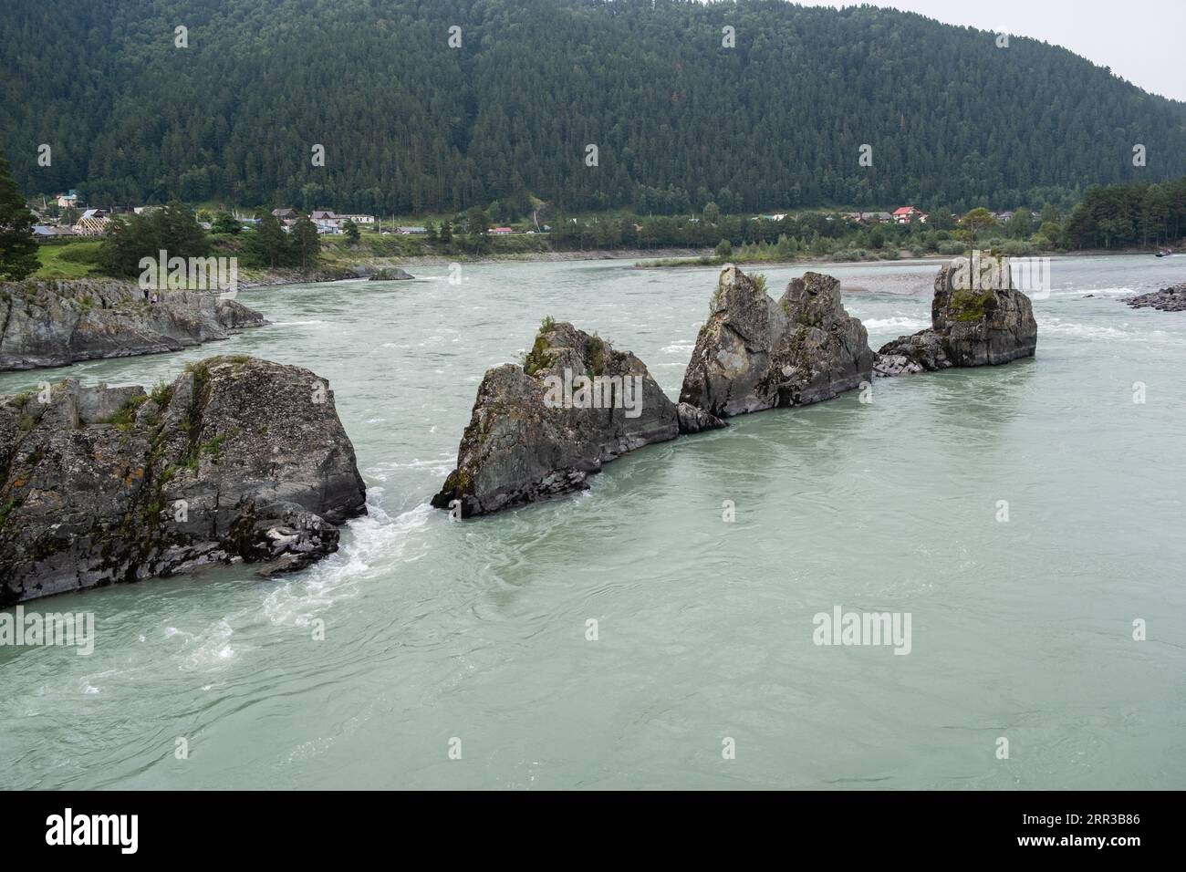 Fast flowing wide full mountain hi-res stock photography and images - Alamy