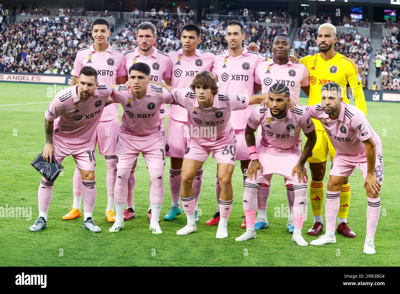 Inter Miami's Lionel Messi (10) and teammates pose for group photos ...