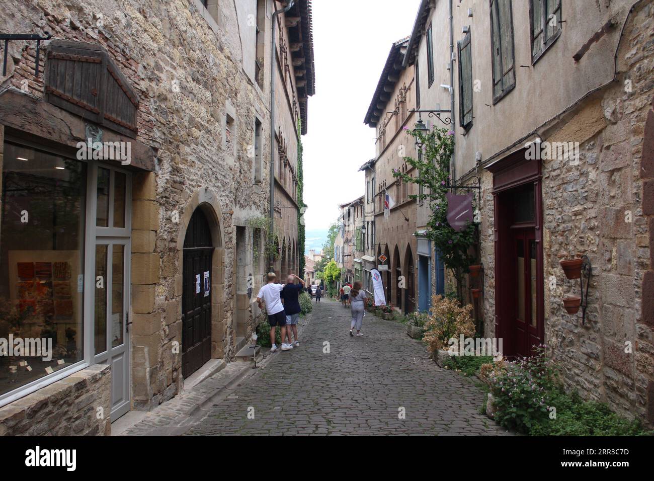 Cordes-sur-Ciel, the beautiful village in France Stock Photo - Alamy