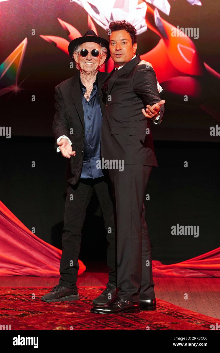 Jimmy Fallon (right) and Keith Richards at the Rolling Stones Hackney ...