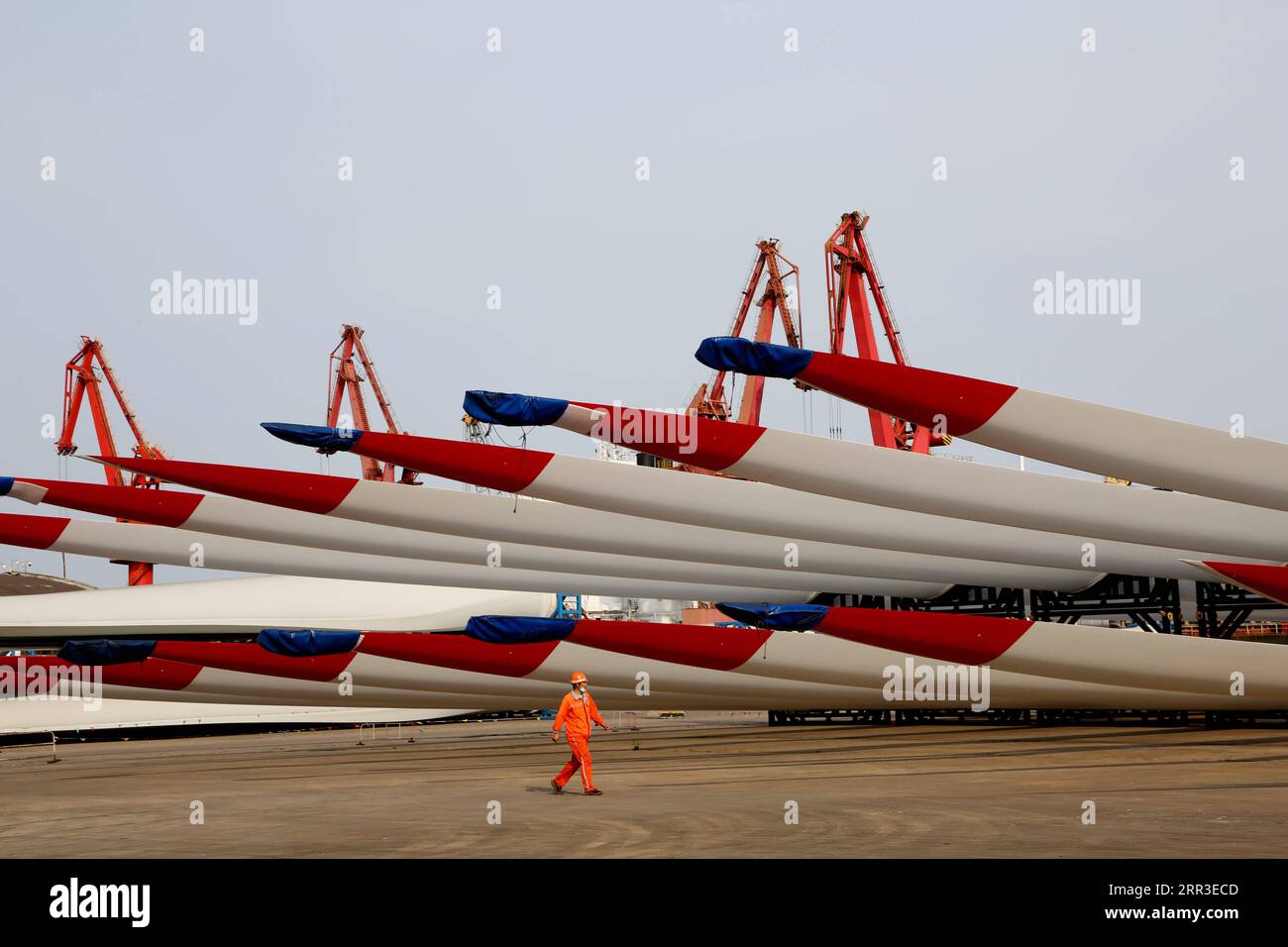 China wind turbine service hi-res stock photography and images - Alamy