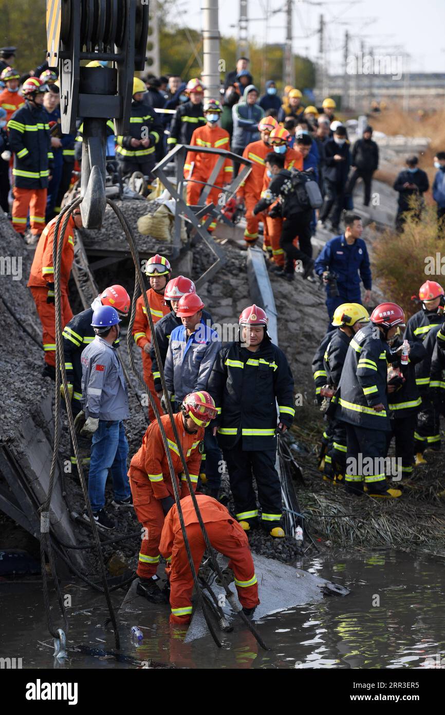 Newschina tianjin bridge hi-res stock photography and images - Alamy