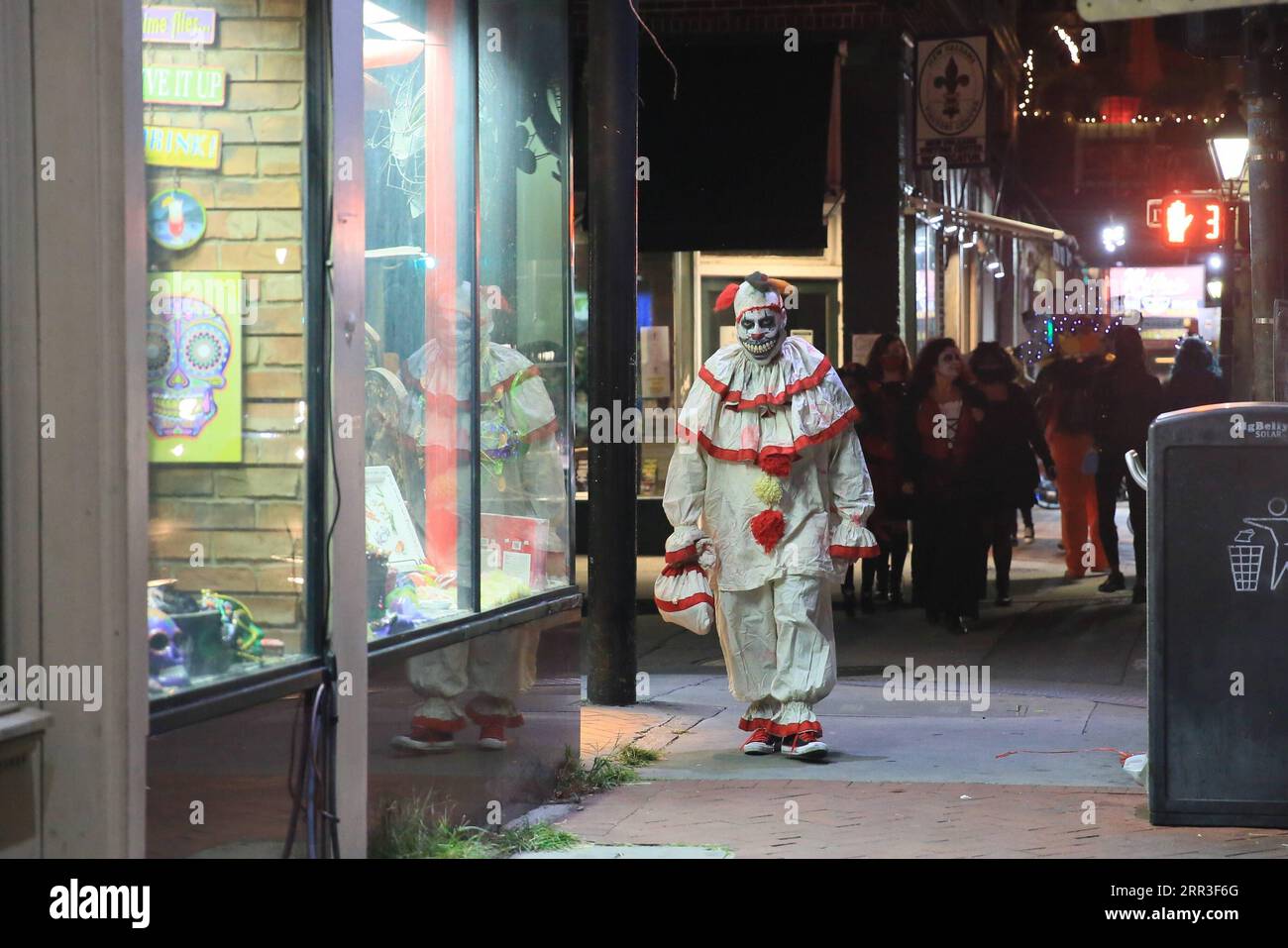 1 31 pm hi-res stock photography and images - Alamy