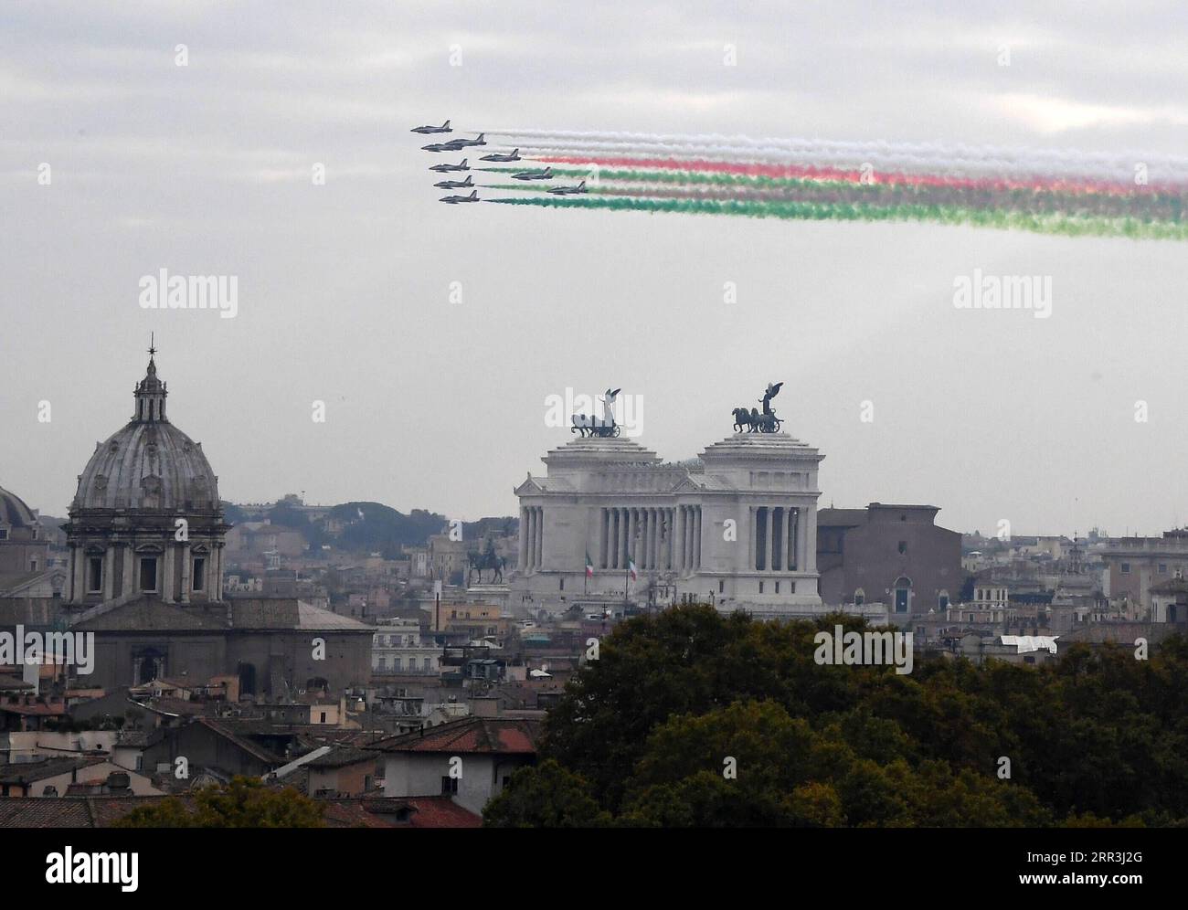 Armed forces unity hi-res stock photography and images - Alamy