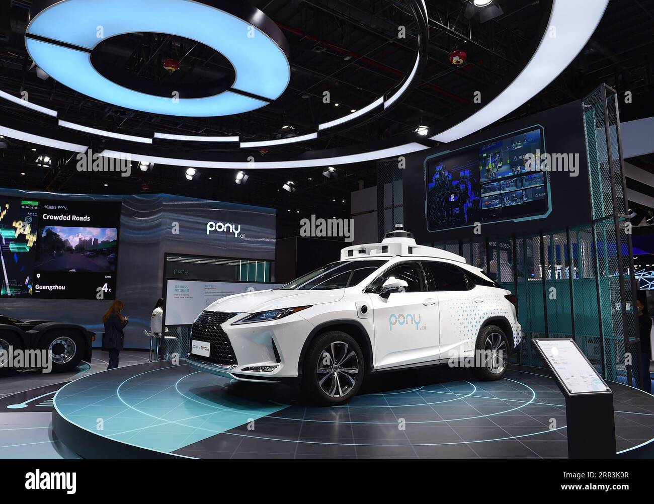 201105 -- SHANGHAI, Nov. 5, 2020 -- Photo taken on Nov. 5, 2020 shows a ...