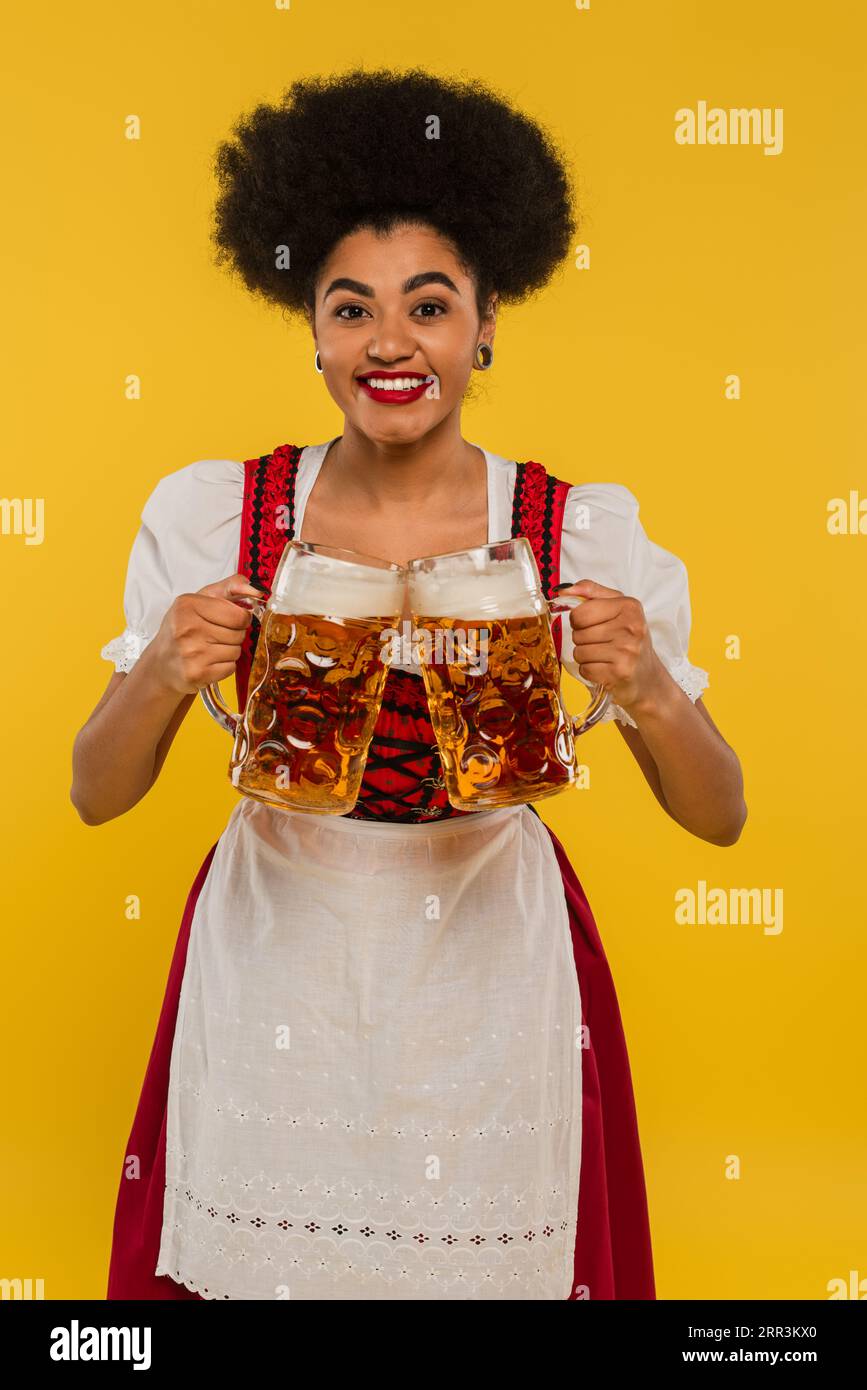 Beer mugs clinking hi-res stock photography and images - Alamy