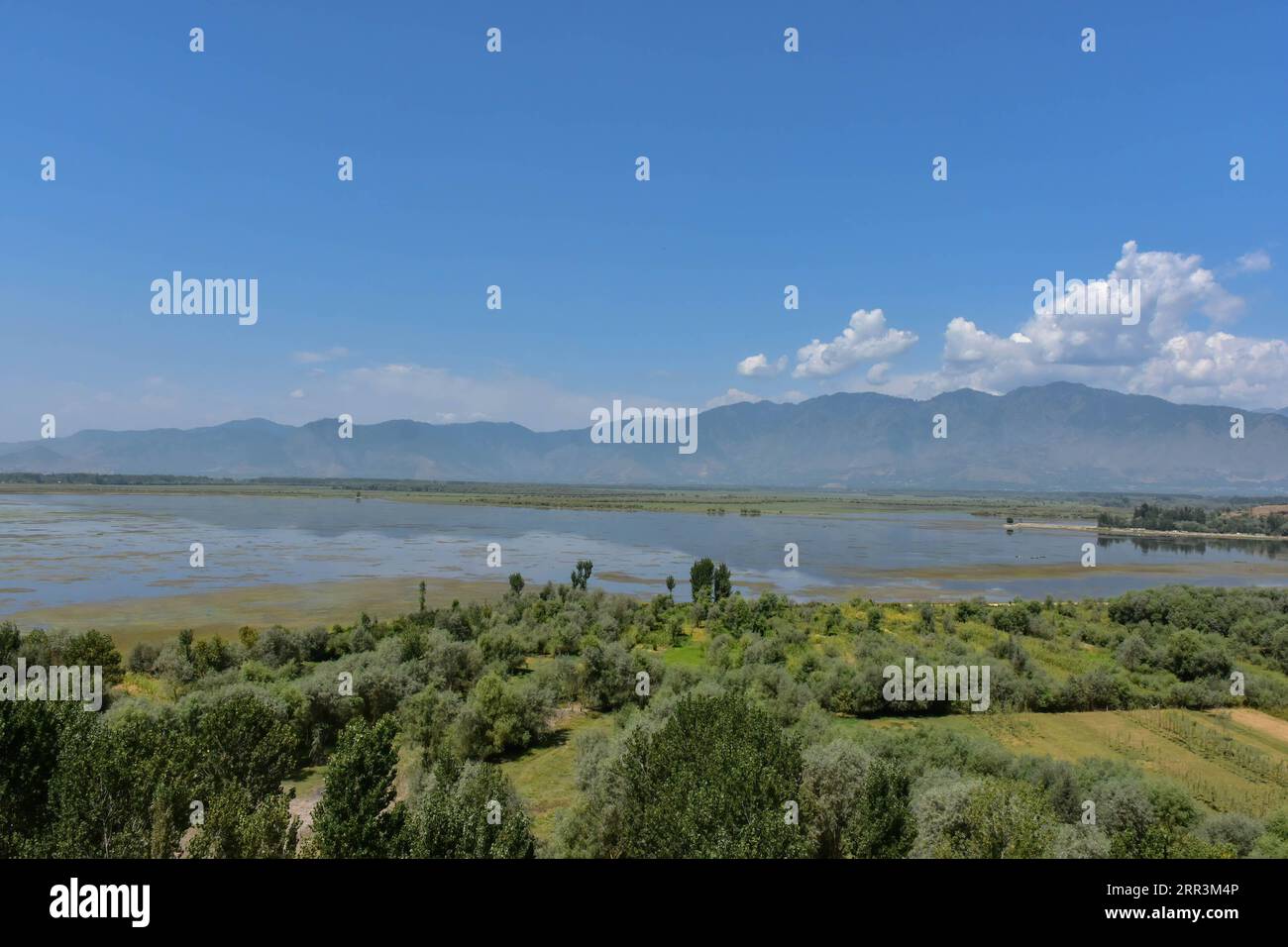 Wular lake hi-res stock photography and images - Alamy