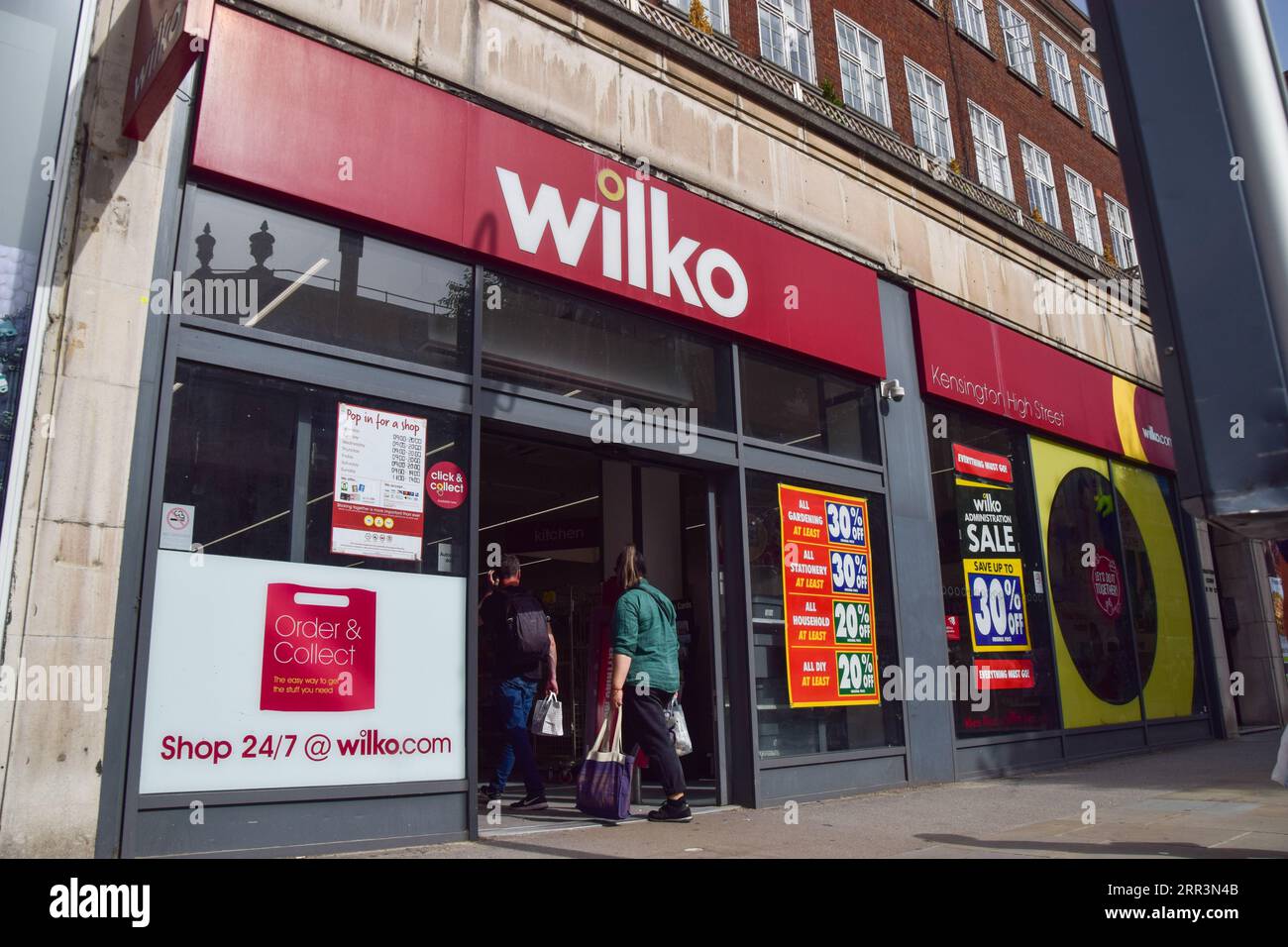 Shut down wilko hi-res stock photography and images - Alamy