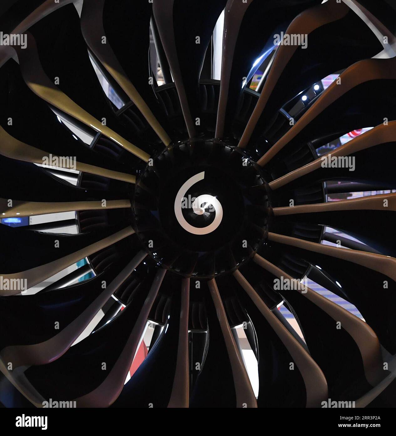 Leap engine hi-res stock photography and images - Alamy