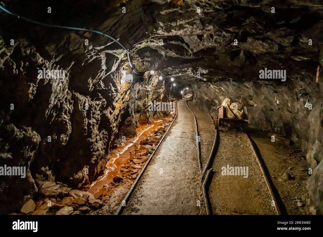 Minerals mine hi-res stock photography and images - Alamy