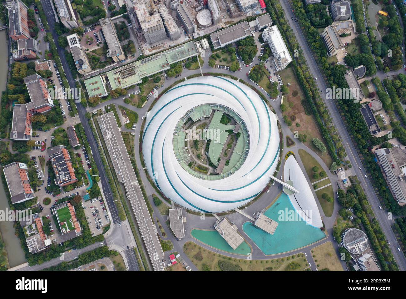 Synchrotron radiation hi-res stock photography and images - Alamy