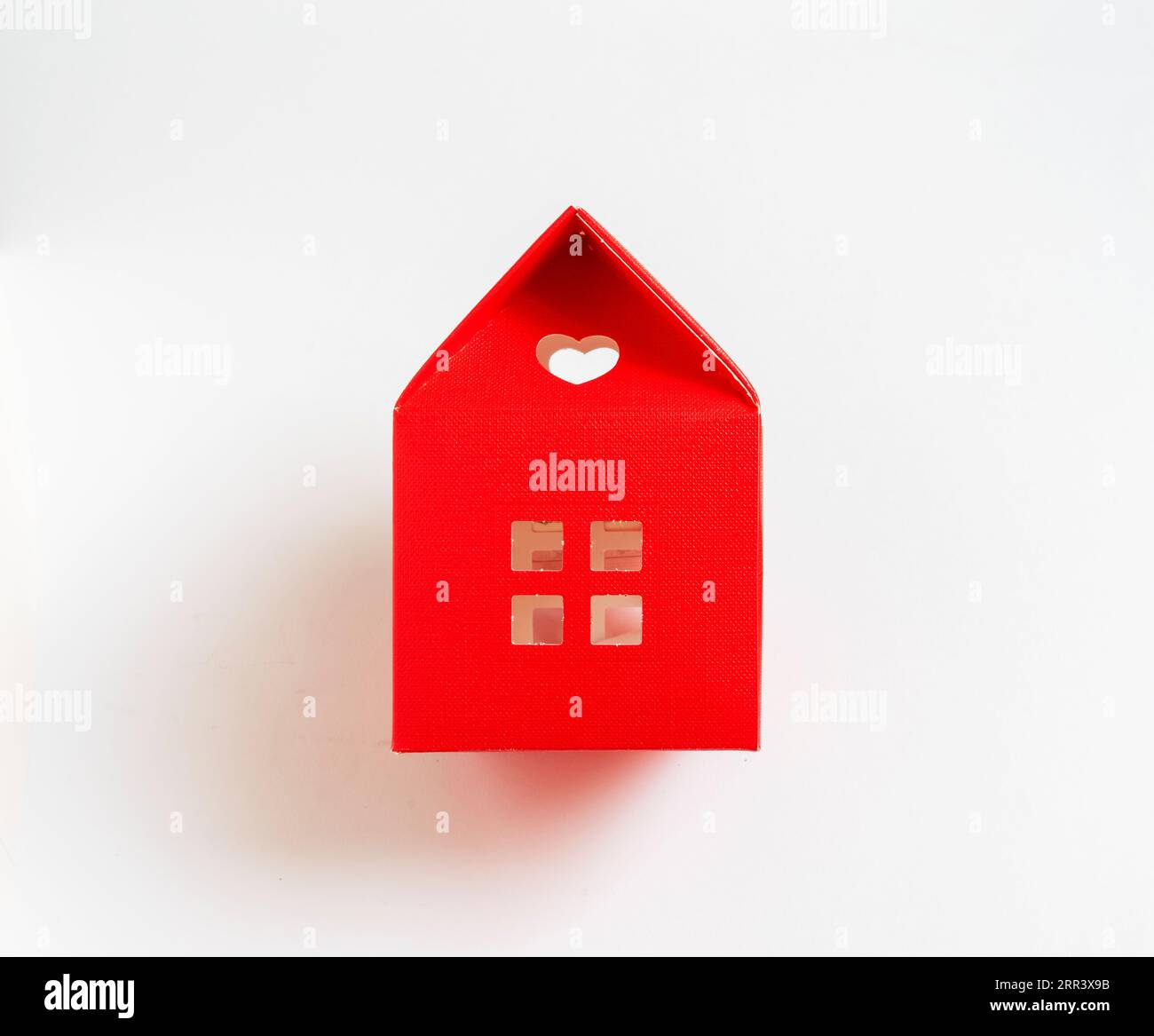 Papercraft house hi-res stock photography and images - Alamy