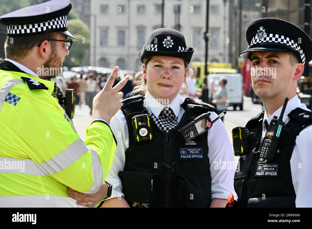 Metropolitan Police Officers, Parliament Square, London, UK Stock Photo ...