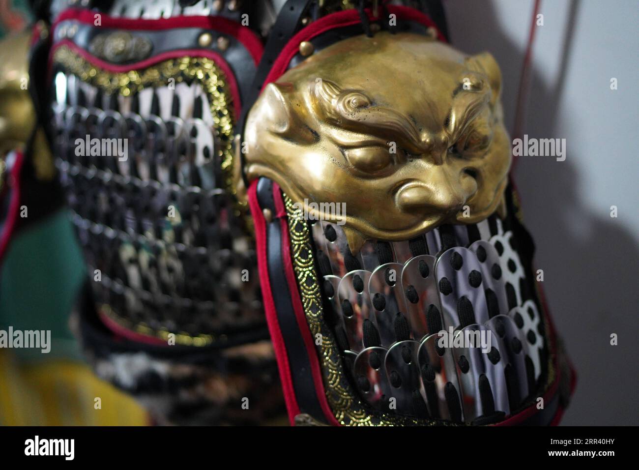Armour chinese hi-res stock photography and images - Alamy