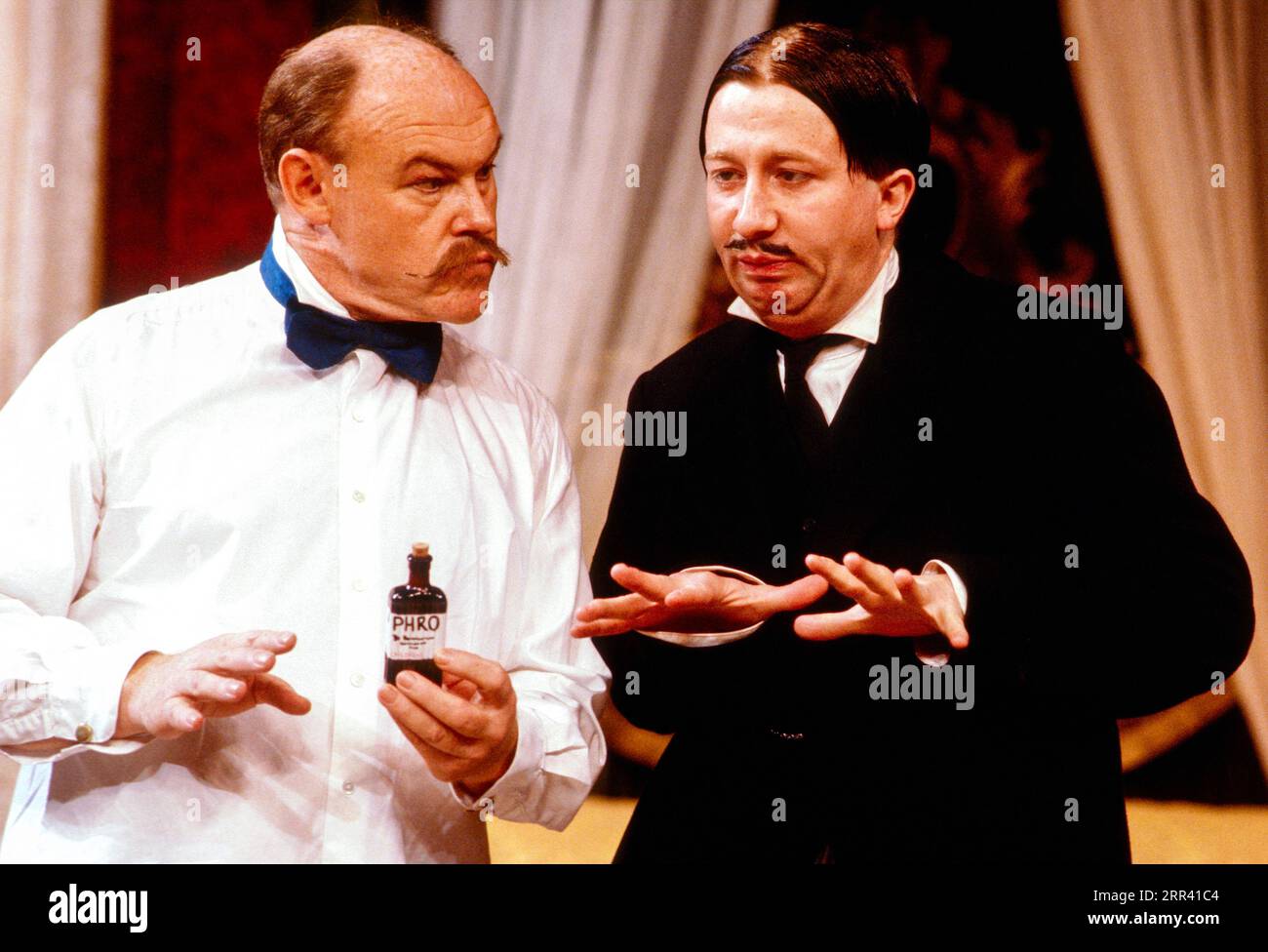 l-r: Timothy West (Charlie Mucklebrass), Jimmy Mulville (Pilfer) in BIG ...