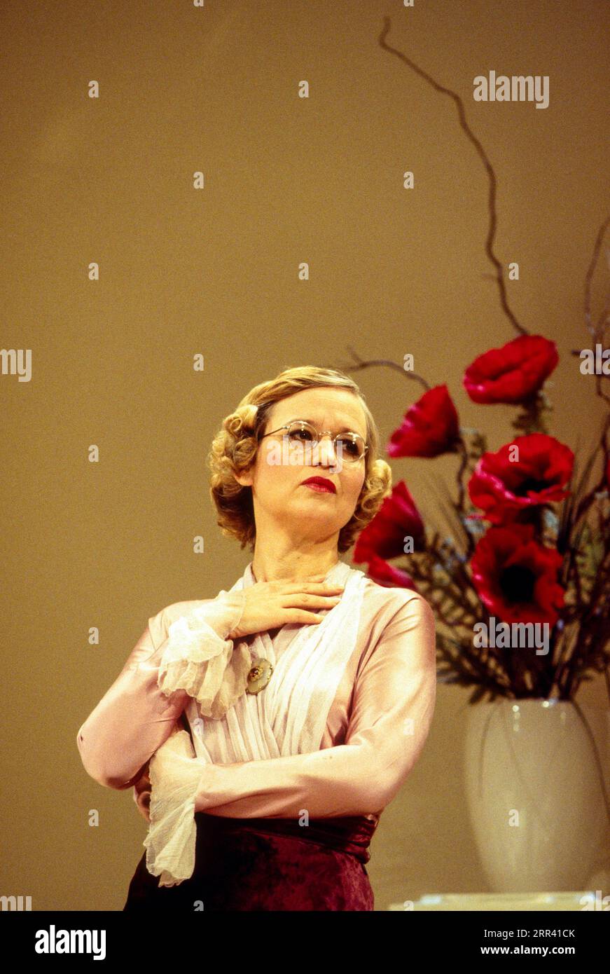 Susan Penhaligon (Olwen Peel) in DANGEROUS CORNER by J B Priestley at ...