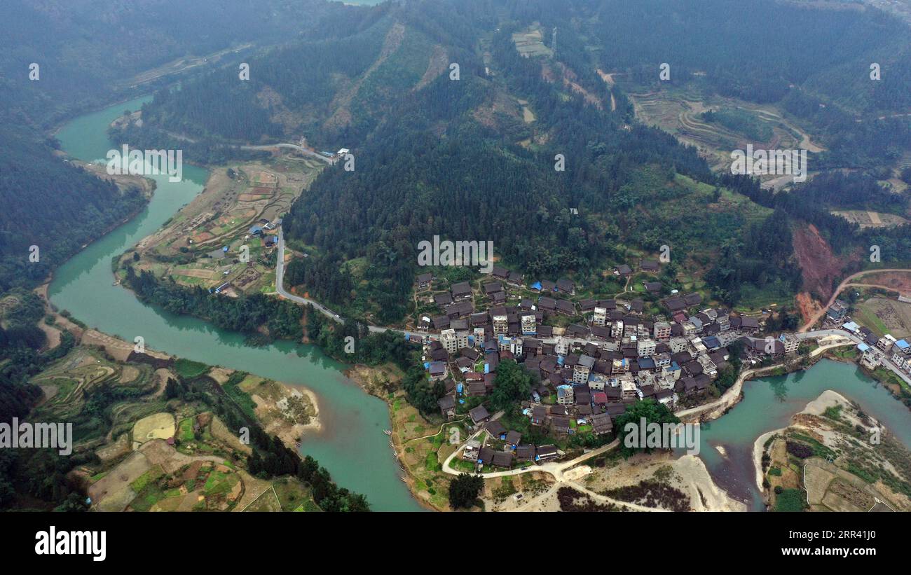 201117 -- QIANDONGNAN, Nov. 17, 2020 -- Aerial photo taken on Nov. 16 ...