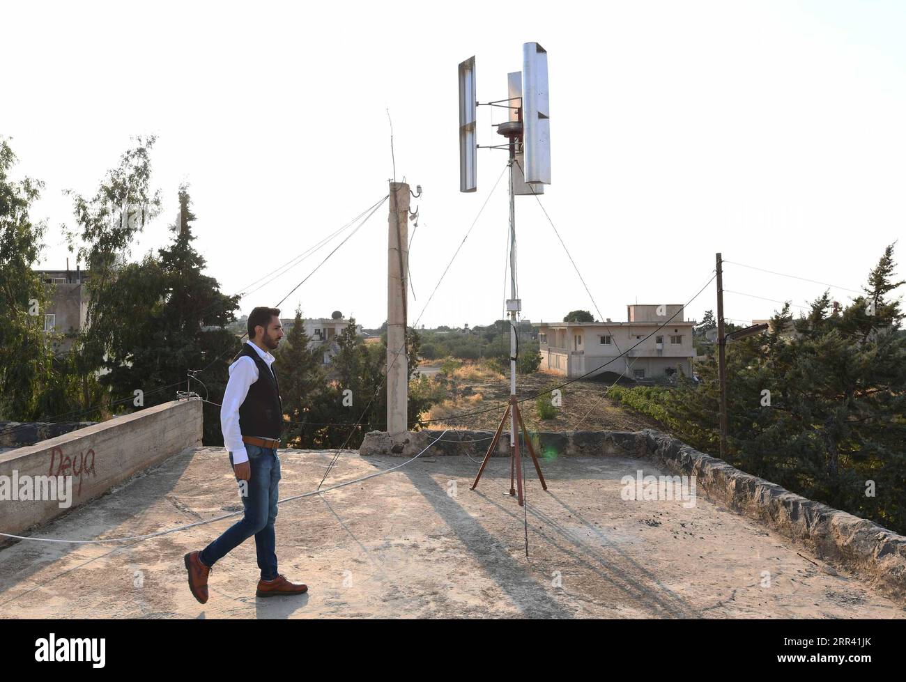 Syrian engineer hi-res stock photography and images - Alamy