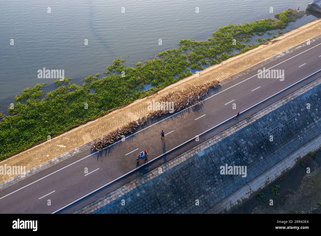 Itna-Mithamoin-Austagram all-weather road goes straight through a vast ...