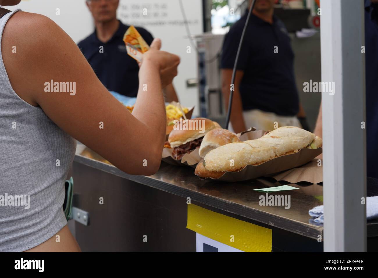 10 swiss franks hi-res stock photography and images - Alamy