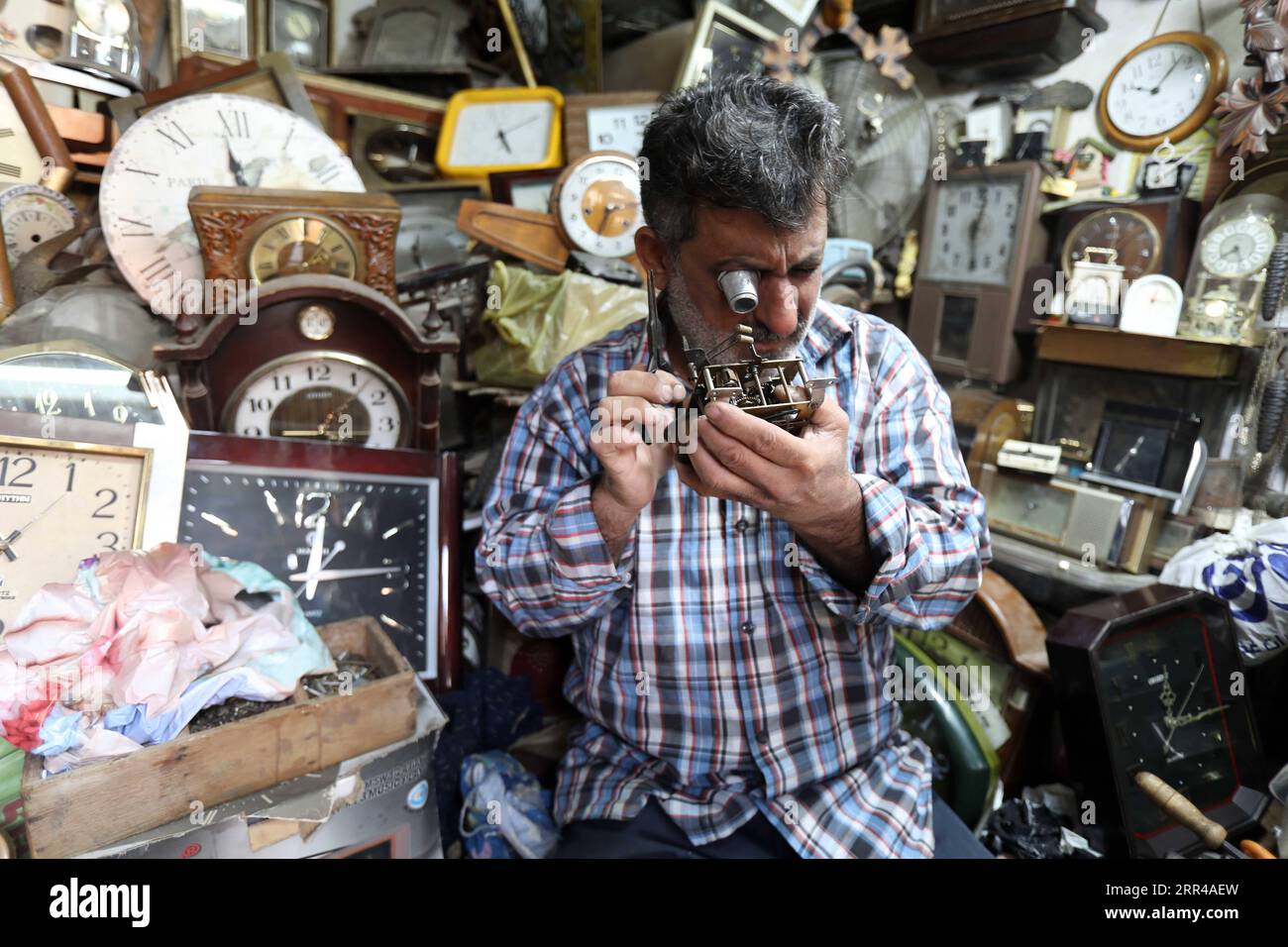 Old watch battered hi-res stock photography and images - Alamy
