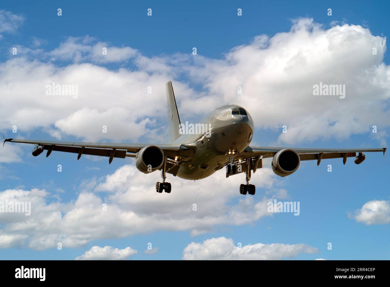 Airbus CC-150 Polaris Stock Photo - Alamy