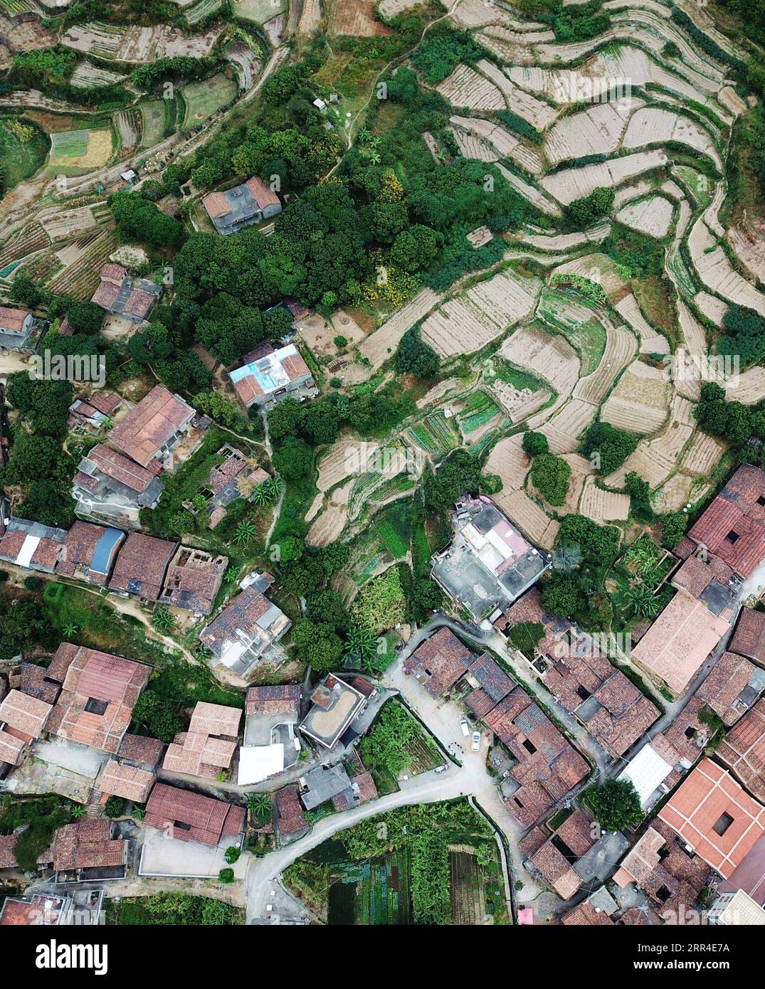 201201 -- QUANZHOU, Dec. 1, 2020 -- Aerial photo taken on Dec. 1, 2020 ...