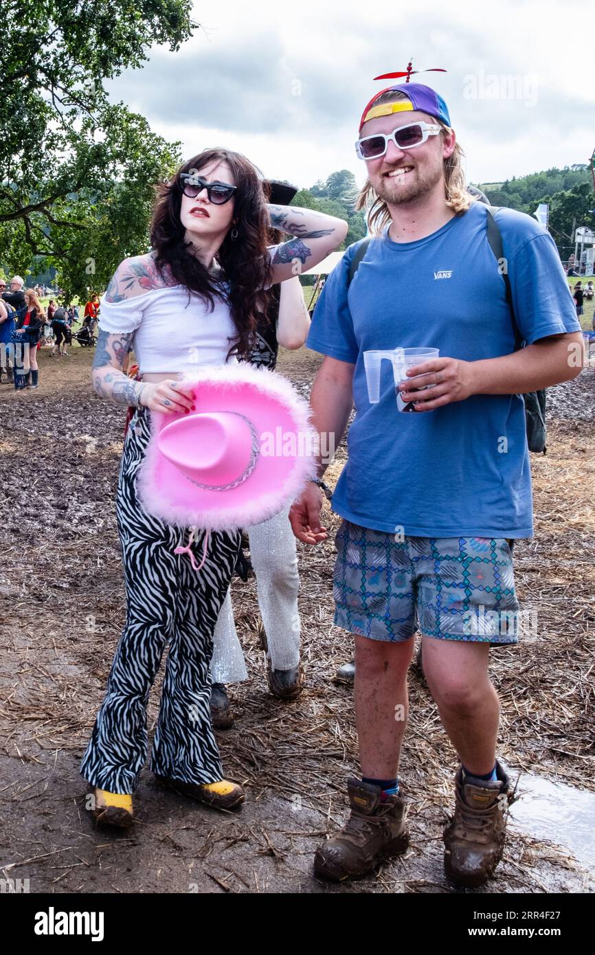 Hat and shades hi-res stock photography and images - Alamy