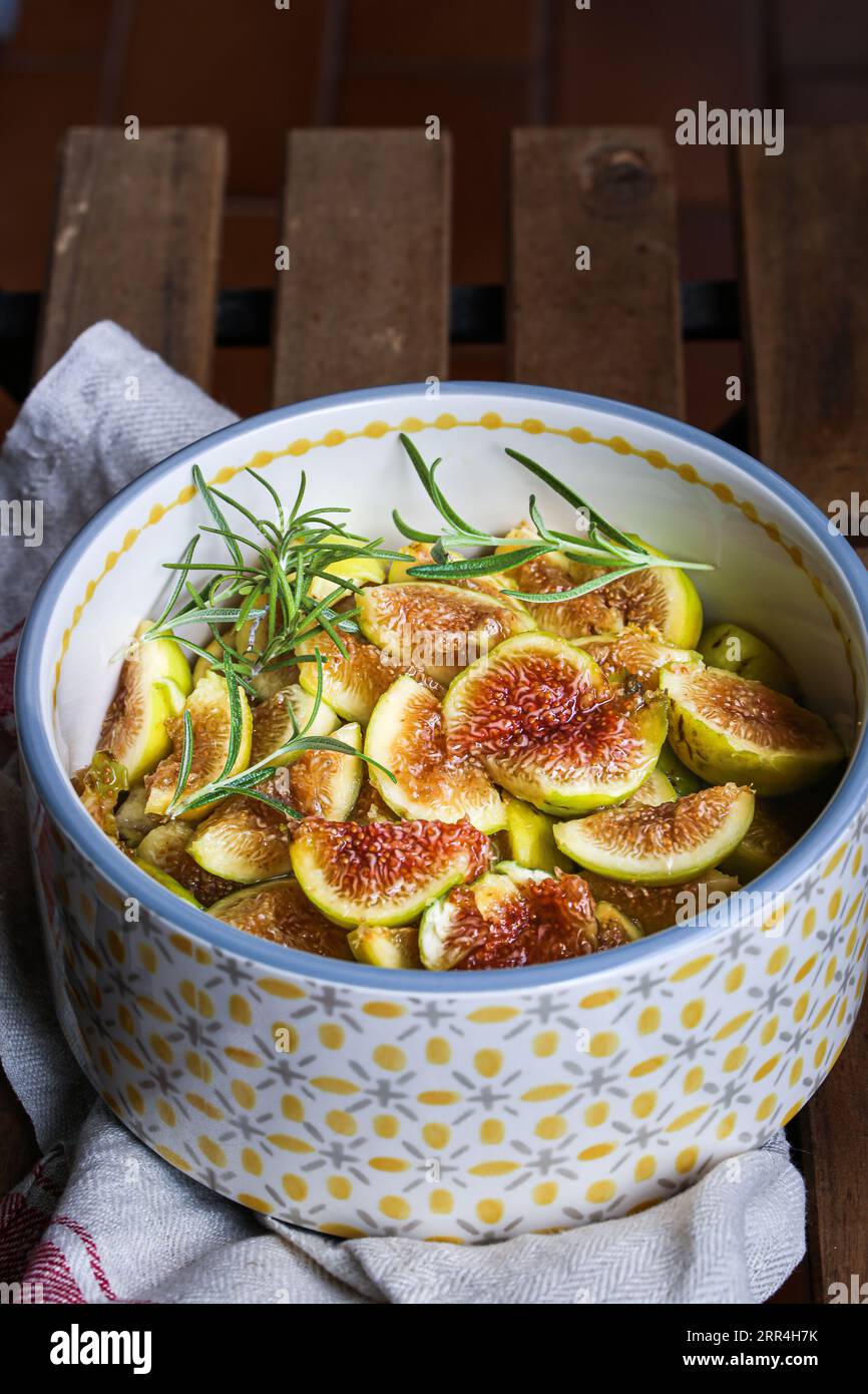 Diced rosemary hi-res stock photography and images - Alamy