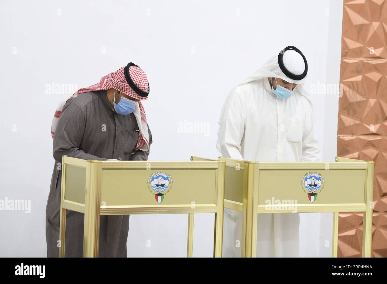 50 fill hi-res stock photography and images - Alamy