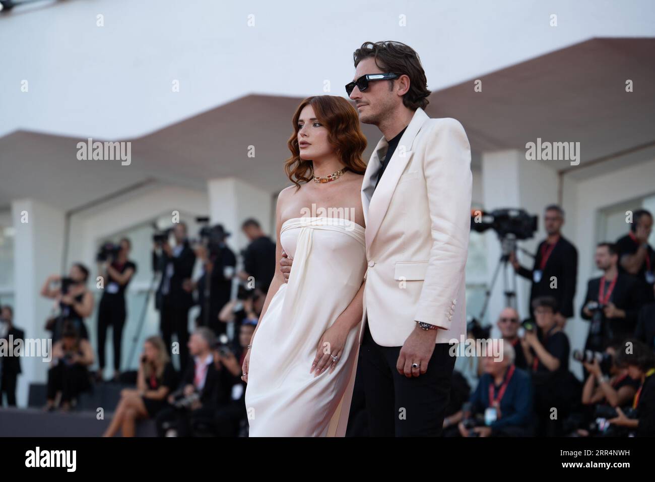 Bella thorne and mark emms hi-res stock photography and images - Alamy
