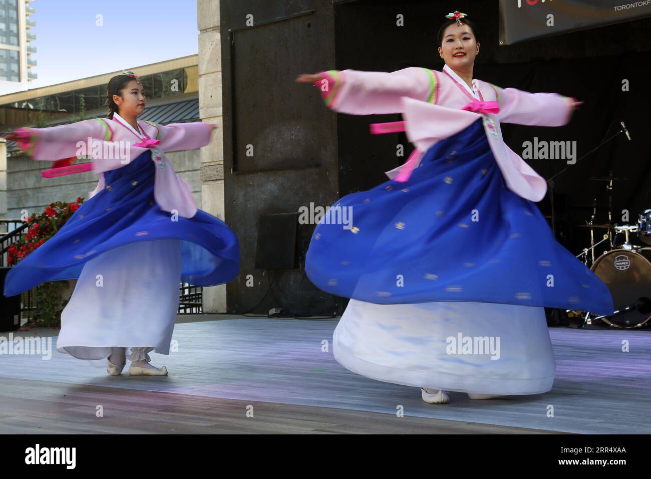 Toronto, Canada. 25th Aug, 2023. Korean girls perform a traditional ...