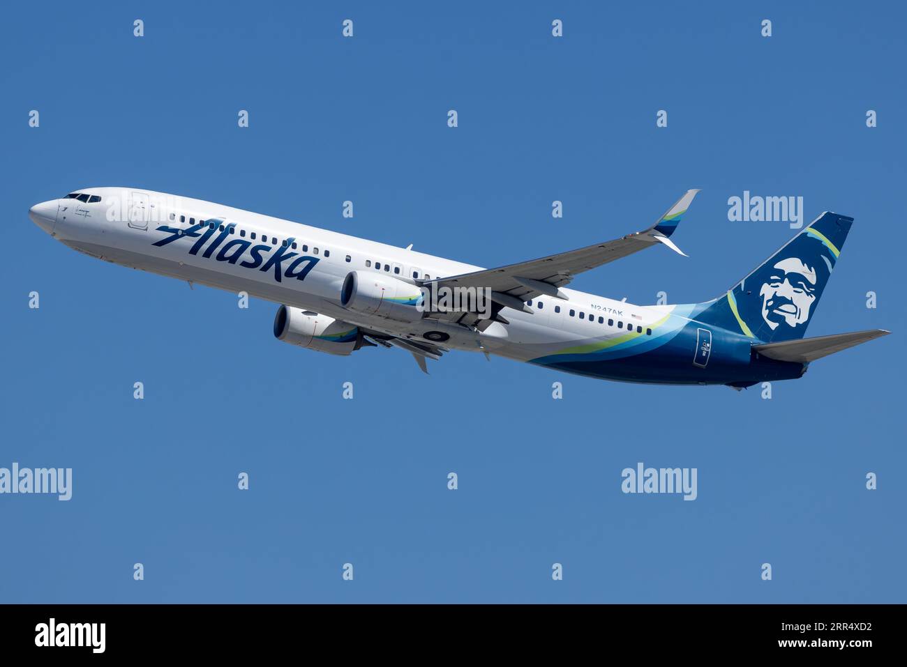 737 990er aviation hi-res stock photography and images - Alamy