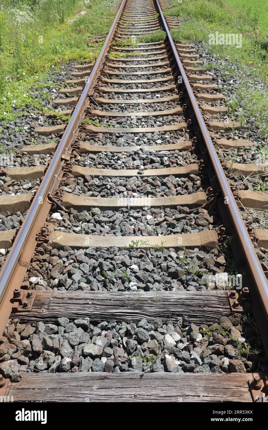 Endless Train Tracks
