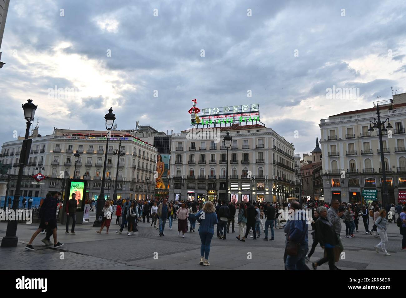 Puerta 21 hi-res stock photography and images - Alamy