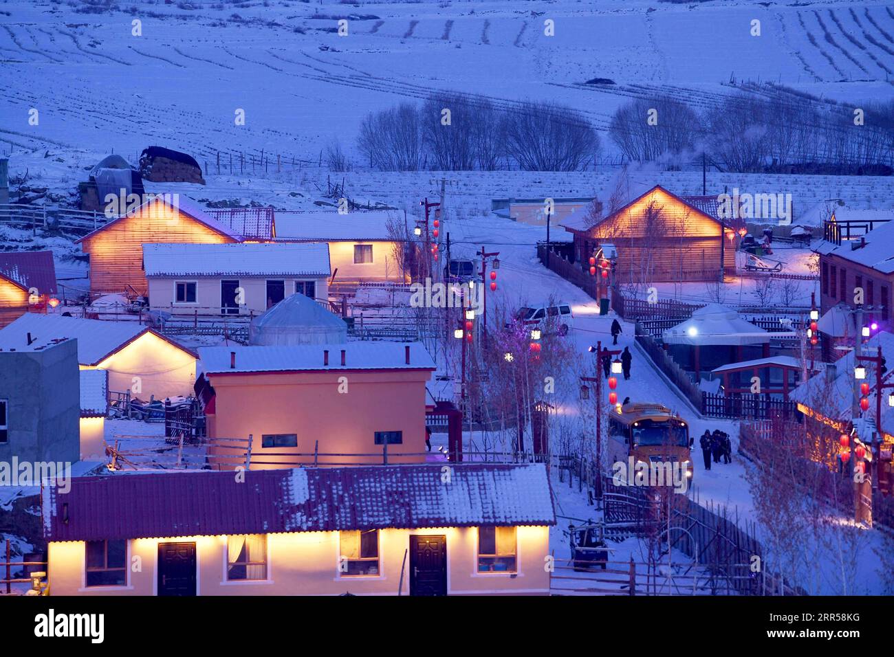 China xinjiang koktokay winter hi-res stock photography and images - Alamy