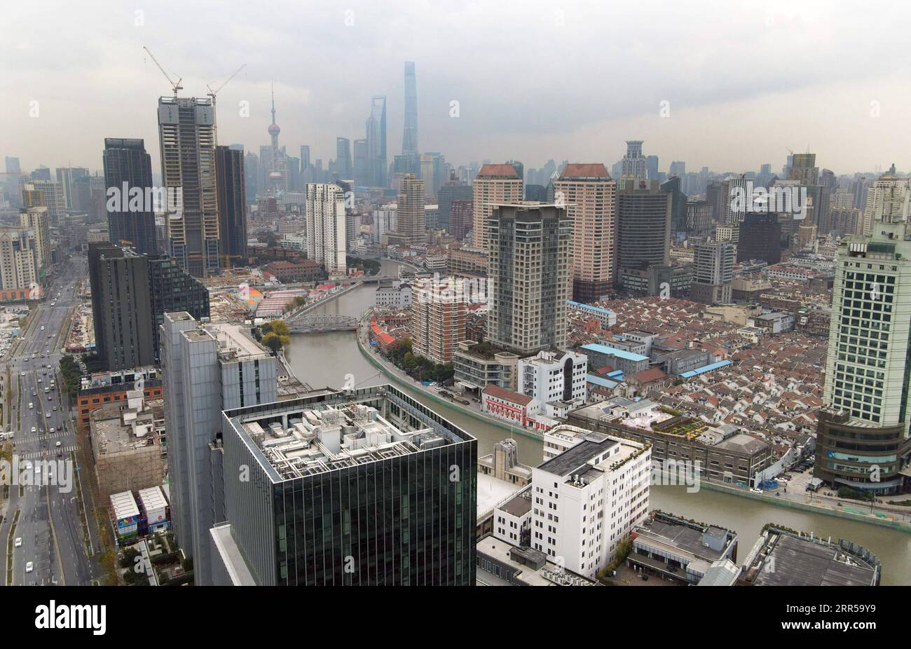 Shanghai aerial view 2020 hi-res stock photography and images - Alamy