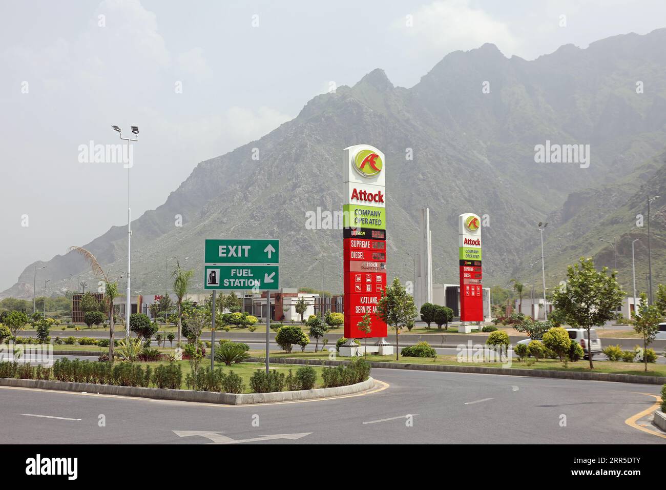 Pakistan gas hi-res stock photography and images - Alamy