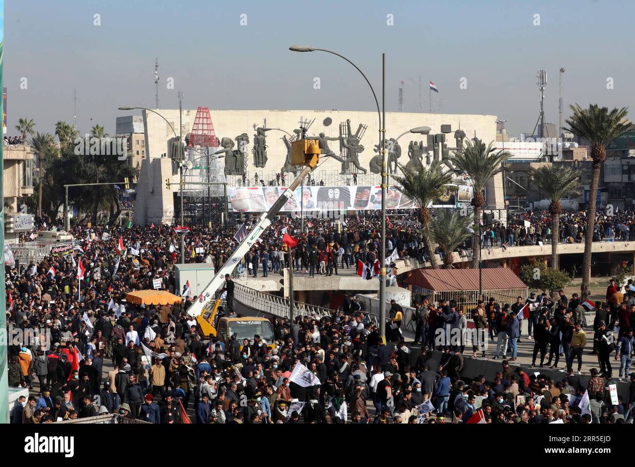 Al muhandis mourning hi-res stock photography and images - Alamy