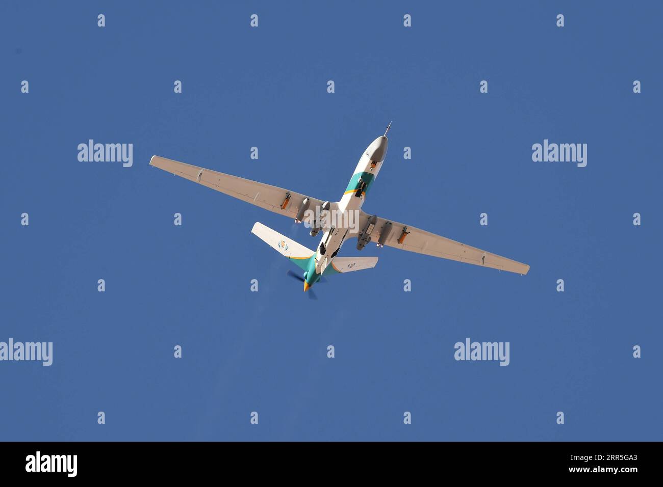 Catalyst precipitation hi-res stock photography and images - Alamy