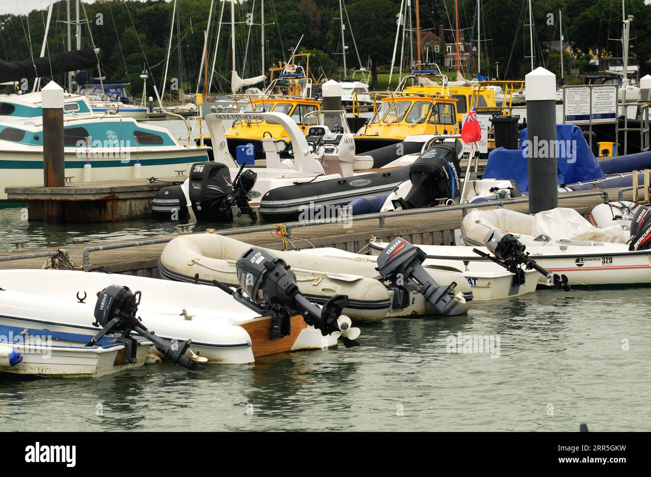 Coastal path warsash hi-res stock photography and images - Alamy