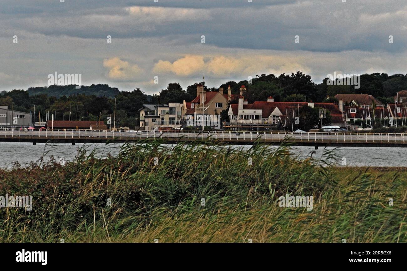 WARSASH FROM THE COASTAL PARK AT HOOK, , HAMPSHIRE PIC MIKE WALKER 2023 ...