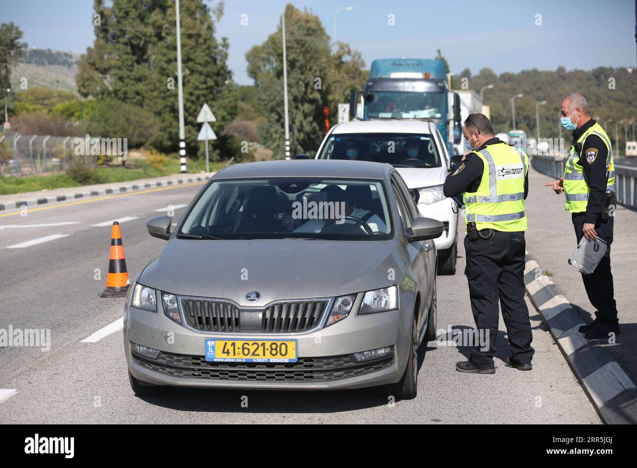 Israel covid 19 lockdown lifted 2021 hi-res stock photography and ...