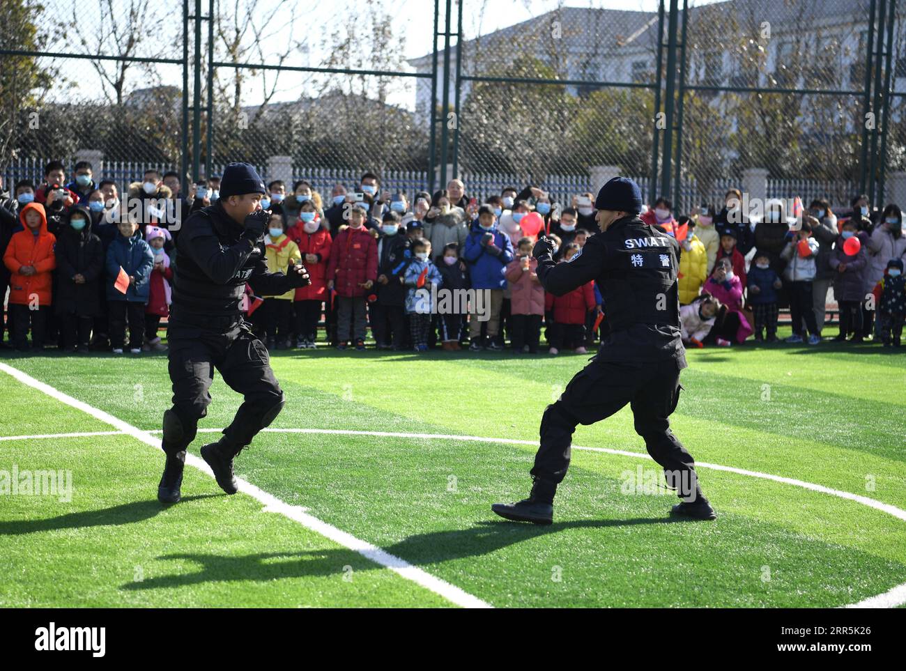 Chinese swat team hi-res stock photography and images - Alamy