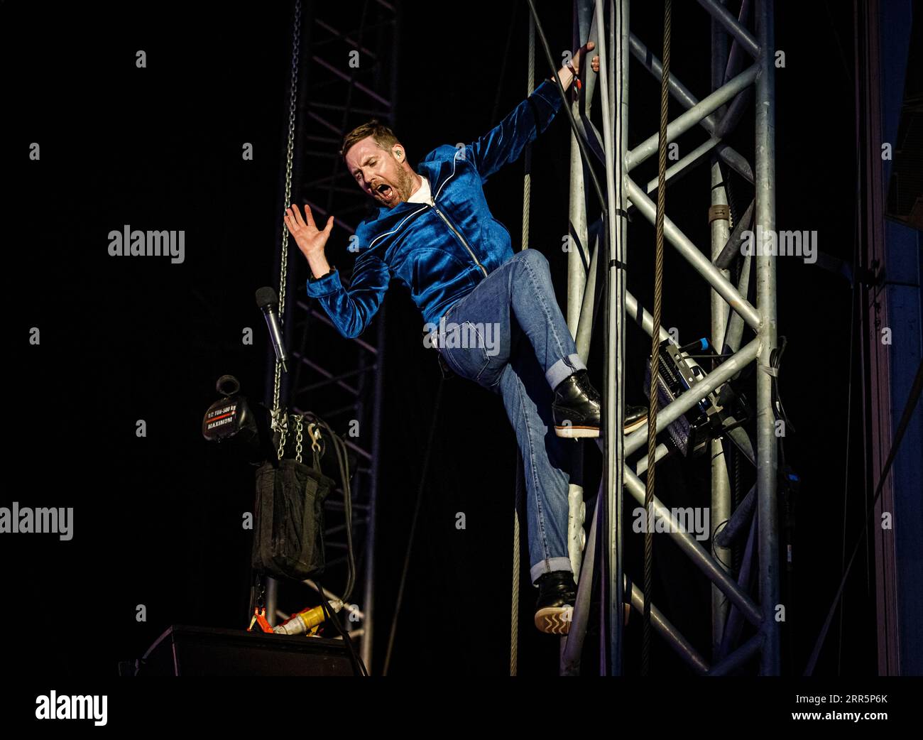 Ricky wilson climbing hi-res stock photography and images - Alamy