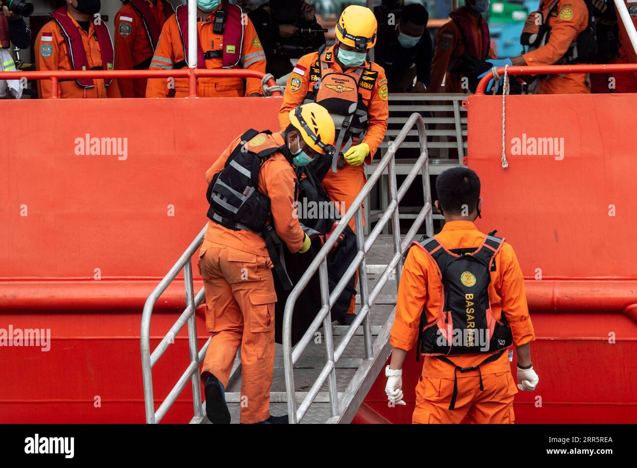 Boeing 737 500 crash hi-res stock photography and images - Alamy