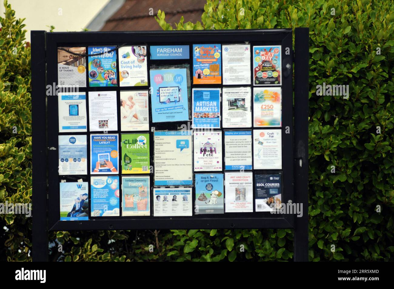 Community notice board hi-res stock photography and images - Alamy