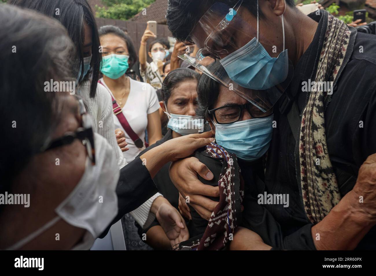Funeral of air crash victims hi-res stock photography and images - Alamy