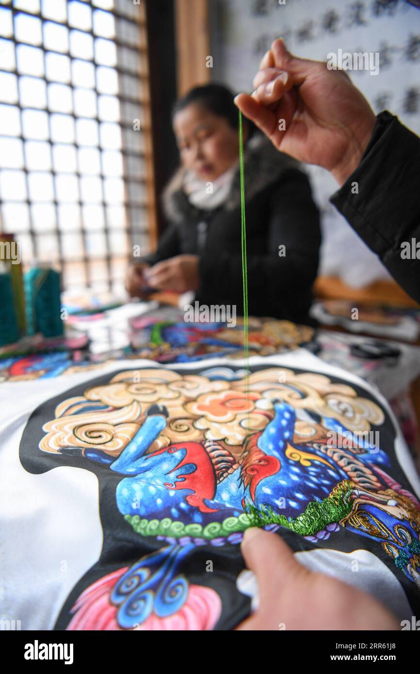 Embroiderycn hi-res stock photography and images - Alamy